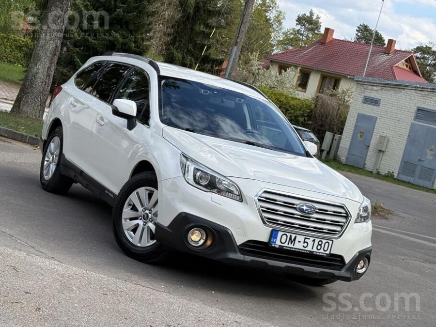 White Subaru Outback 2015 in Jurmala, with an engine capacity of 2.50 L and mileage of 250 thousand km for 8550 €, photo 11 on AUTOMOTO.COM.LV