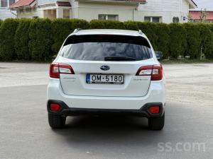 White Subaru Outback 2015 in Jurmala, with an engine capacity of 2.50 L and mileage of 250 thousand km for 8550 €, photo 14 on AUTOMOTO.COM.LV