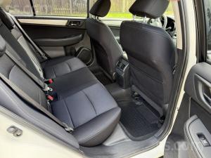 White Subaru Outback 2015 in Jurmala, with an engine capacity of 2.50 L and mileage of 250 thousand km for 8550 €, photo 22 on AUTOMOTO.COM.LV