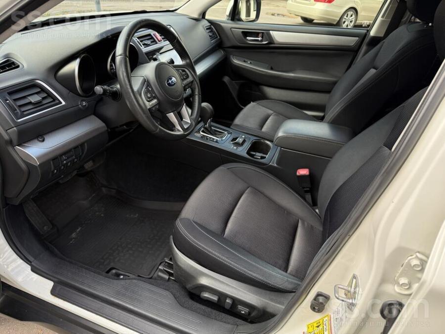 White Subaru Outback 2015 in Jurmala, with an engine capacity of 2.50 L and mileage of 250 thousand km for 8550 €, photo 26 on AUTOMOTO.COM.LV