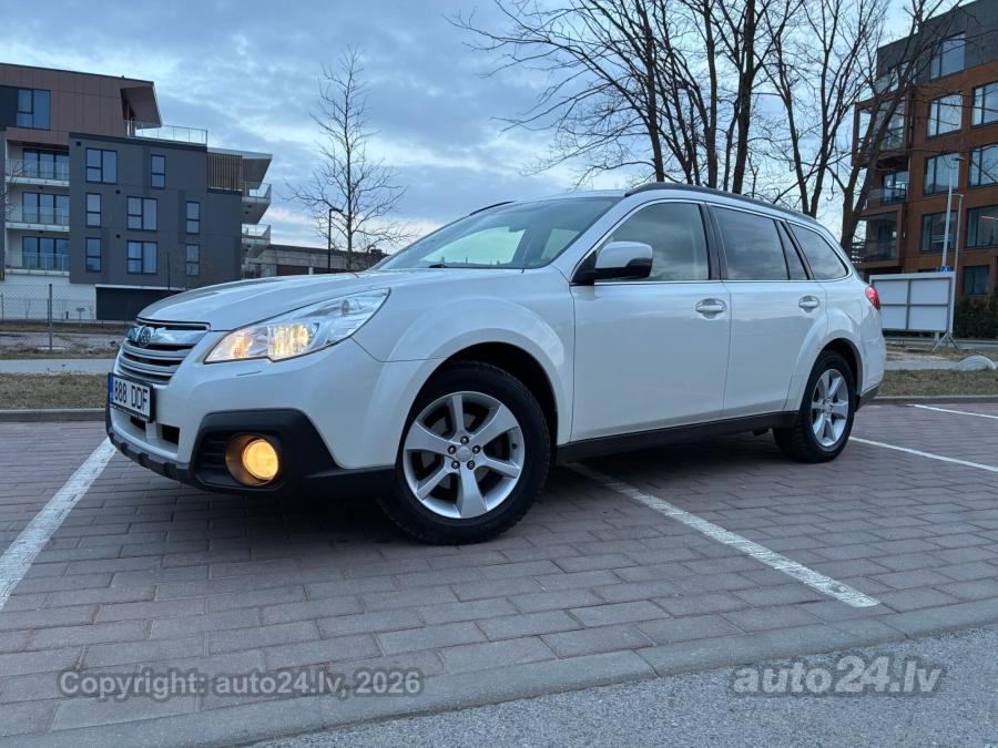 Balts Subaru Outback 2015 Tallina, ar dzinēja tilpumu 2.50 L un nobraukumu 149 tūkst. km par 12990 €, foto 1 vietnē AUTOMOTO.COM.LV