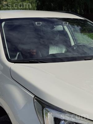White Subaru Outback 2015 in Riga, with an engine capacity of 2.00 L and mileage of 278 thousand km for 10500 €, photo 10 on AUTOMOTO.COM.LV