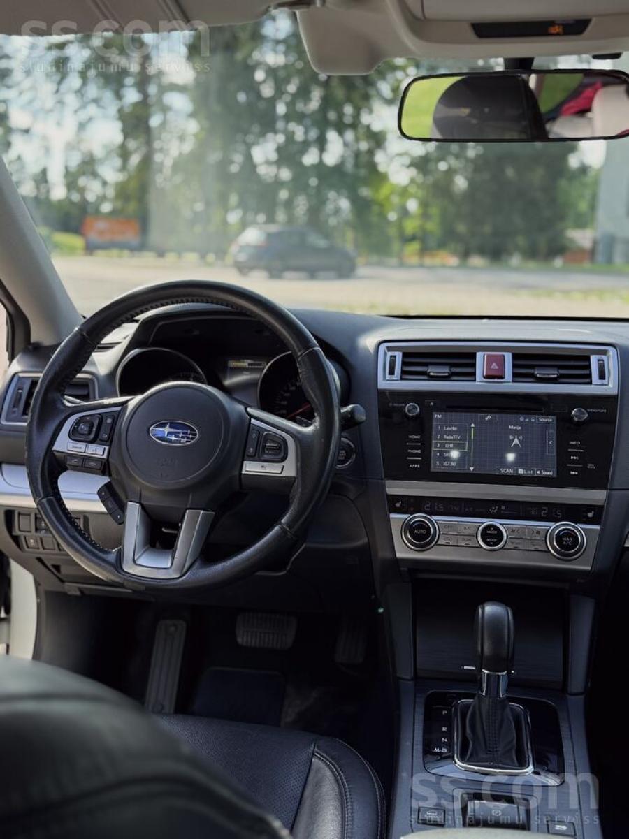 White Subaru Outback 2015 in Riga, with an engine capacity of 2.00 L and mileage of 278 thousand km for 10500 €, photo 11 on AUTOMOTO.COM.LV