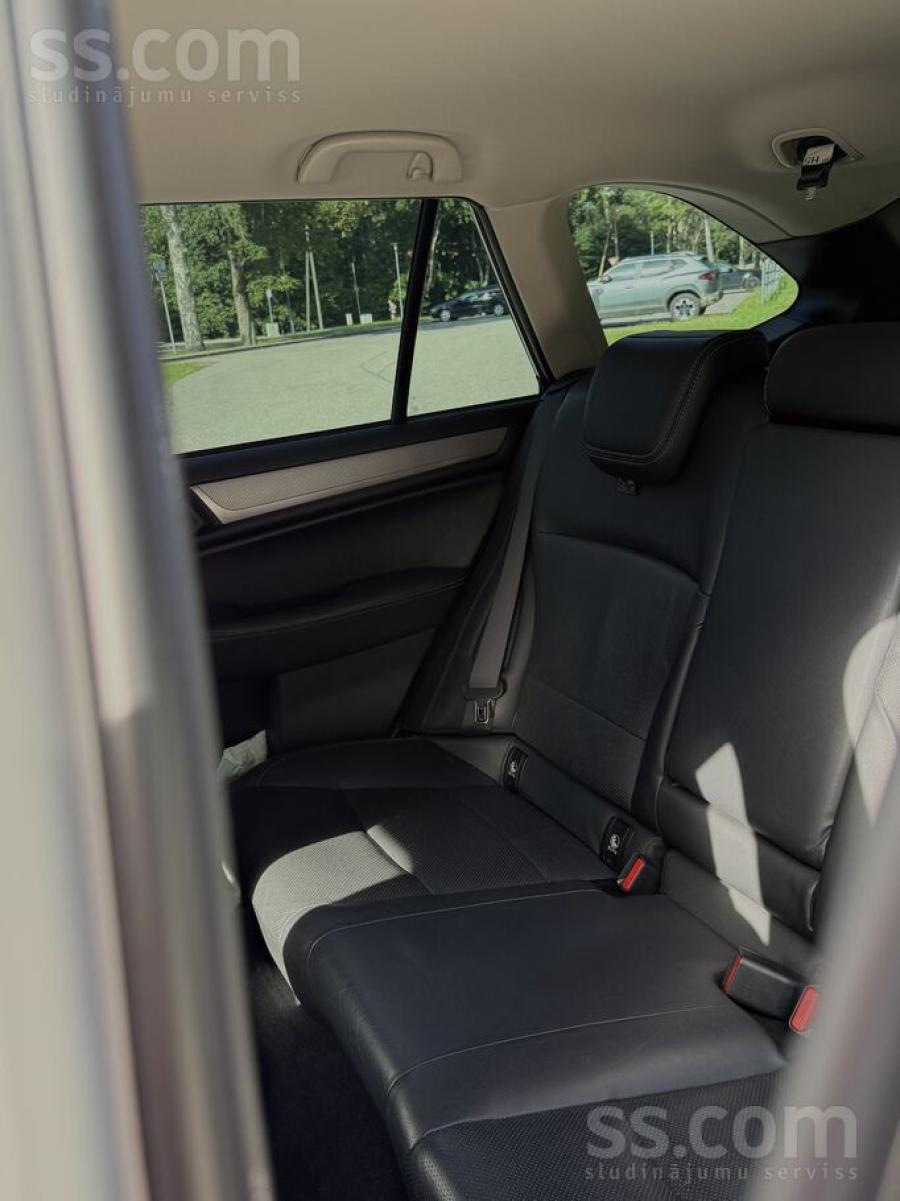 White Subaru Outback 2015 in Riga, with an engine capacity of 2.00 L and mileage of 278 thousand km for 10500 €, photo 20 on AUTOMOTO.COM.LV