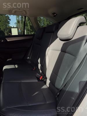 White Subaru Outback 2015 in Riga, with an engine capacity of 2.00 L and mileage of 278 thousand km for 10500 €, photo 21 on AUTOMOTO.COM.LV