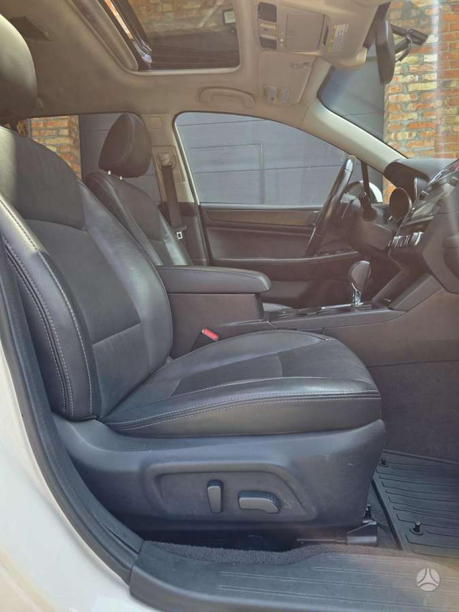 Balts Subaru Outback 2015 Kauņa, ar dzinēja tilpumu 2.50 L un nobraukumu 201 tūkst. km par 10900 €, foto 17 vietnē AUTOMOTO.COM.LV