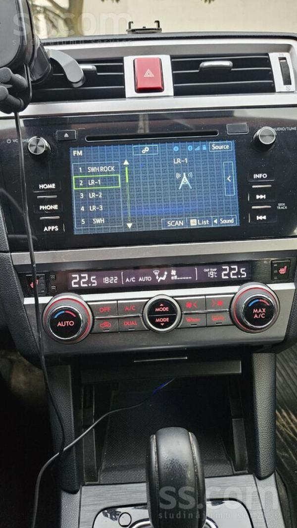 Balts Subaru Outback 2015 Rīga, ar dzinēja tilpumu 2.50 L un nobraukumu 317 tūkst. km par 10500 €, foto 10 vietnē AUTOMOTO.COM.LV