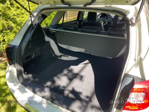 White Subaru Outback 2016 in Tallinn, with an engine capacity of 2.50 L and mileage of 379 thousand km for 6500 €, photo 7 on AUTOMOTO.COM.LV