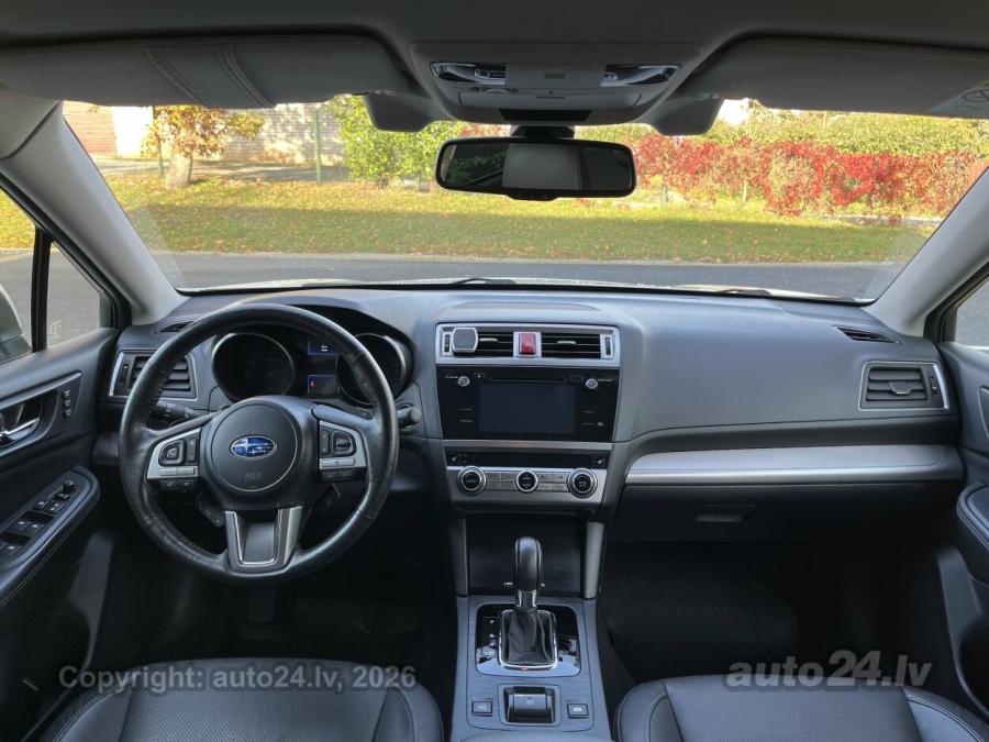 Белый Субару Аутбек 2017 в Таллин, объемом двигателя 2.50 л и пробегом 93 тыс. км за 16000 €, фото 8 на AUTOMOTO.COM.LV