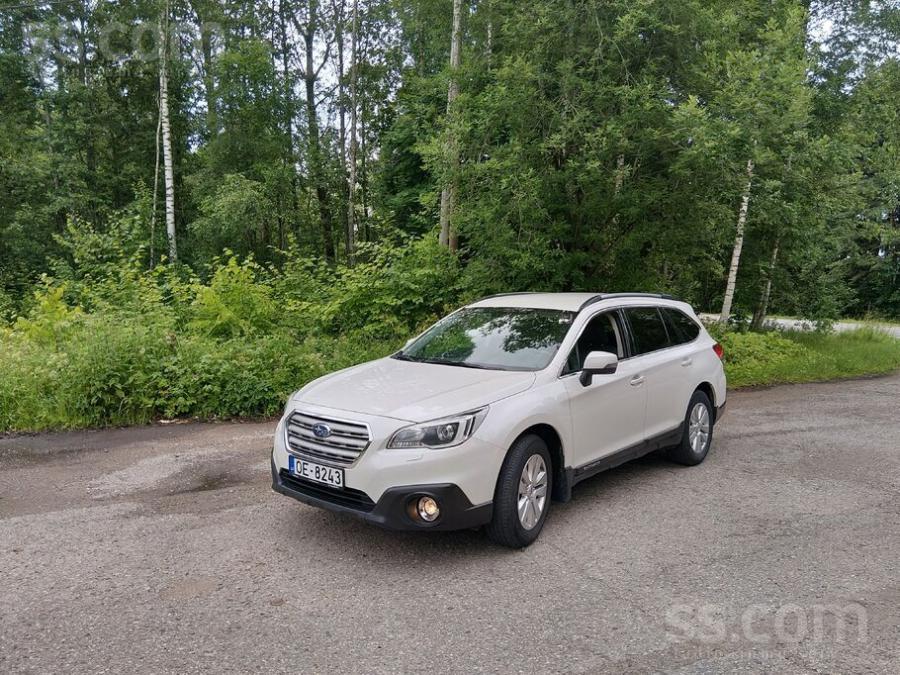 White Subaru Outback 2018 in Daugavpils, with an engine capacity of 2.00 L and mileage of 192 thousand km for 9200 €, photo 1 on AUTOMOTO.COM.LV