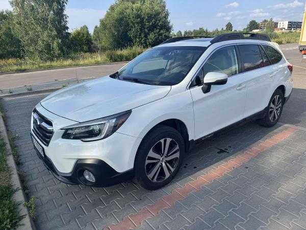 Balts Subaru Outback 2018 Viļņa, ar dzinēja tilpumu 2.50 L un nobraukumu 168 tūkst. km par 16800 €, foto 1 vietnē AUTOMOTO.COM.LV