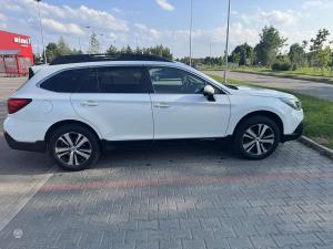 White Subaru Outback 2018 in Vilnius, with an engine capacity of 2.50 L and mileage of 168 thousand km for 16800 €, photo 4 on AUTOMOTO.COM.LV