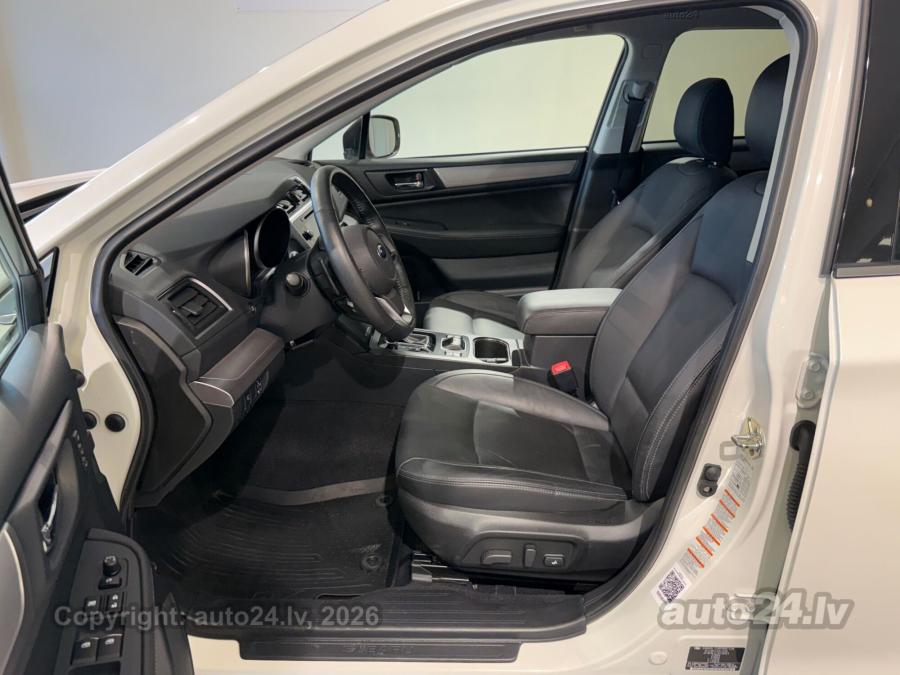 Белый Субару Аутбек 2018 в Таллин, объемом двигателя 2.50 л и пробегом 75 тыс. км за 19500 €, фото 8 на AUTOMOTO.COM.LV