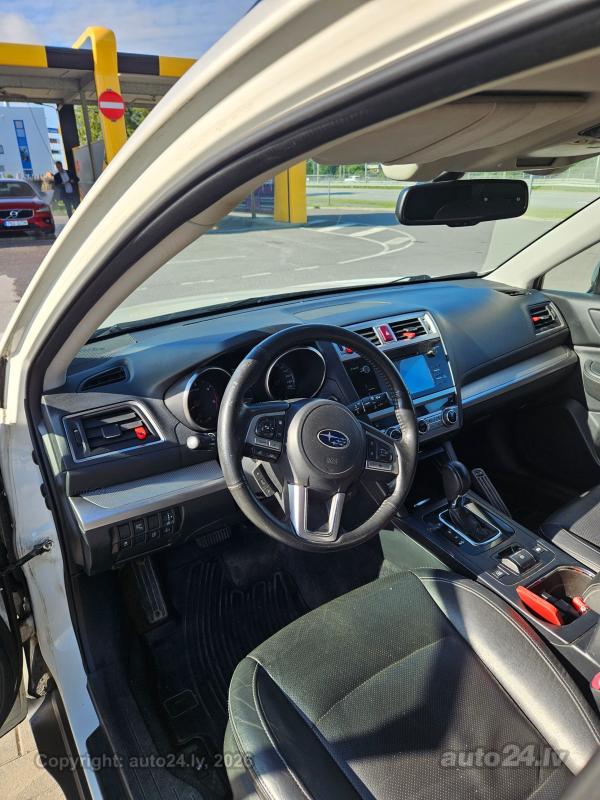 Balts Subaru Outback 2018 Tallina, ar dzinēja tilpumu 2.00 L un nobraukumu 261 tūkst. km par 11900 €, foto 3 vietnē AUTOMOTO.COM.LV