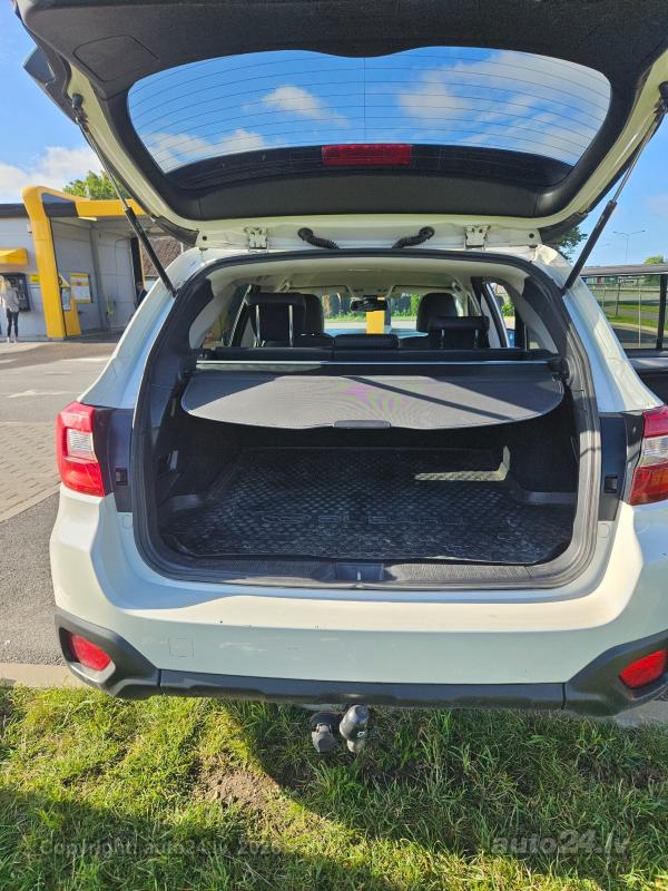 Balts Subaru Outback 2018 Tallina, ar dzinēja tilpumu 2.00 L un nobraukumu 261 tūkst. km par 11900 €, foto 9 vietnē AUTOMOTO.COM.LV