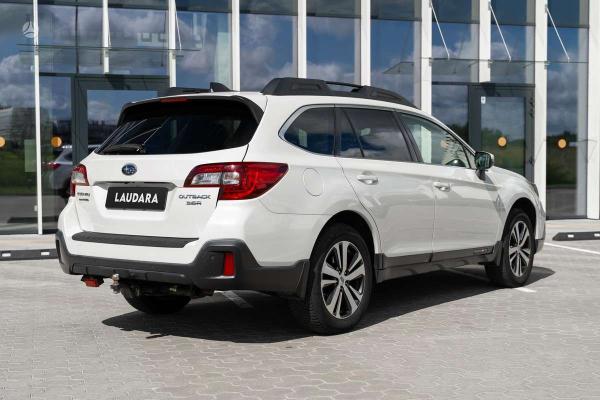 Subaru Outback 2018 Viļņa vietnē Balts Subaru Outback 2018 Viļņa, ar dzinēja tilpumu 3.63 L un nobraukumu 170 tūkst. km par 14999 €, foto 8 vietnē AUTOMOTO.COM.LV