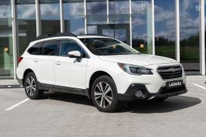 White Subaru Outback 2018 in Vilnius, with an engine capacity of 3.63 L and mileage of 170 thousand km for 14999 €, photo 10 on AUTOMOTO.COM.LV
