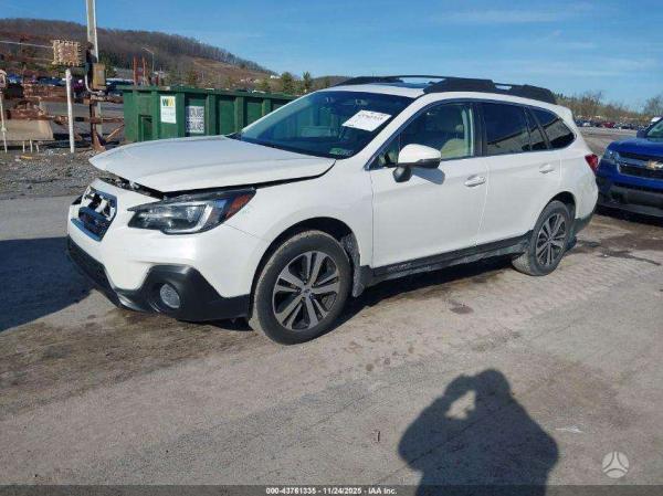 White Subaru Outback 2019 in Klaipeda, with an engine capacity of 2.50 L and mileage of 93 thousand km for 10150 €, photo 2 on AUTOMOTO.COM.LV