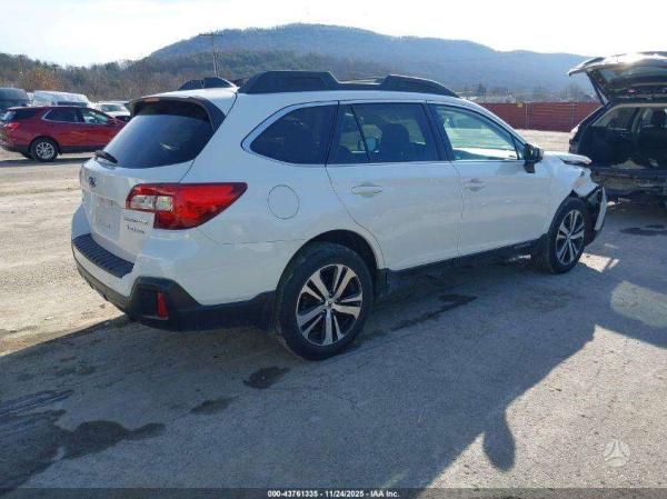 White Subaru Outback 2019 in Klaipeda, with an engine capacity of 2.50 L and mileage of 93 thousand km for 10150 €, photo 4 on AUTOMOTO.COM.LV