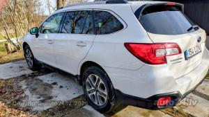 White Subaru Outback 2019 in Tallinn, with an engine capacity of 2.50 L and mileage of 125 thousand km for 16300 €, photo 4 on AUTOMOTO.COM.LV