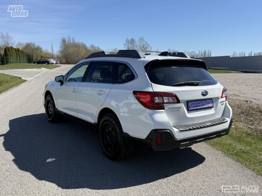 White Subaru Outback 2019 in Kretinga, with an engine capacity of 3.60 L and mileage of 218 thousand km for 15999 €, photo 6 on AUTOMOTO.COM.LV