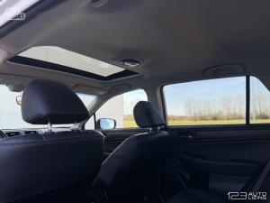 White Subaru Outback 2019 in Kretinga, with an engine capacity of 3.60 L and mileage of 218 thousand km for 15999 €, photo 18 on AUTOMOTO.COM.LV
