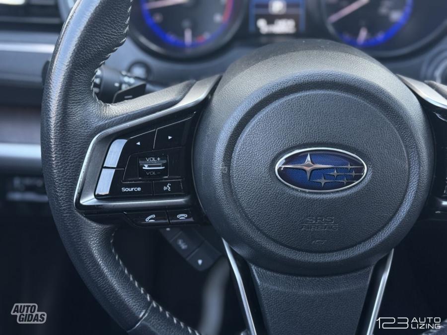 White Subaru Outback 2019 in Kretinga, with an engine capacity of 3.60 L and mileage of 218 thousand km for 15999 €, photo 26 on AUTOMOTO.COM.LV