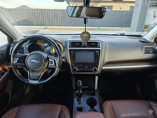 White Subaru Outback 2019 in Siauliai, with an engine capacity of 3.60 L and mileage of 150 thousand km for 16600 €, photo 5 on AUTOMOTO.COM.LV