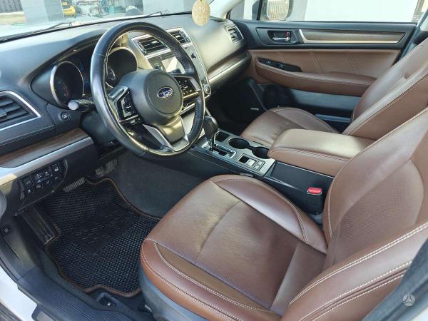 White Subaru Outback 2019 in Siauliai, with an engine capacity of 3.60 L and mileage of 150 thousand km for 16600 €, photo 6 on AUTOMOTO.COM.LV