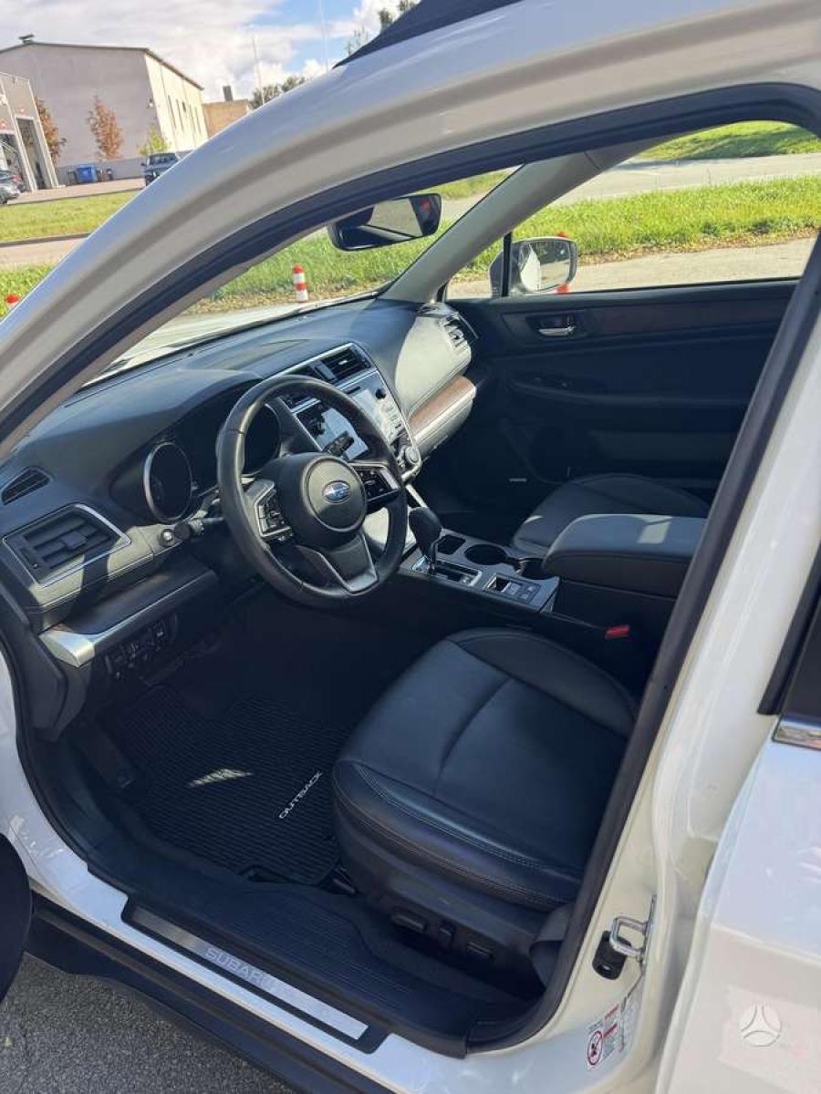 Balts Subaru Outback 2019 Prienai, ar dzinēja tilpumu 2.50 L un nobraukumu 28 tūkst. km par 17500 €, foto 7 vietnē AUTOMOTO.COM.LV