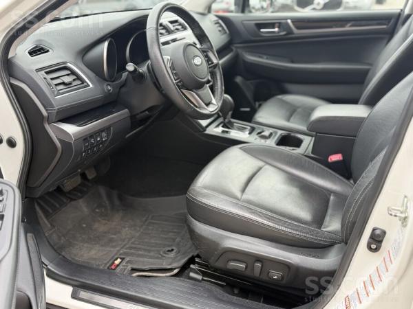 Balts Subaru Outback 2019 Rīga, ar dzinēja tilpumu 2.50 L un nobraukumu 107 tūkst. km par 18500 €, foto 6 vietnē AUTOMOTO.COM.LV