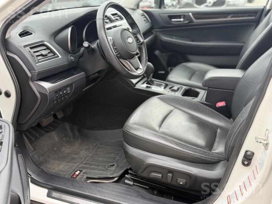 White Subaru Outback 2019 in Riga, with an engine capacity of 2.50 L and mileage of 107 thousand km for 18500 €, photo 6 on AUTOMOTO.COM.LV