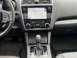White Subaru Outback 2019 in Riga, with an engine capacity of 2.50 L and mileage of 107 thousand km for 18500 €, photo 12 on AUTOMOTO.COM.LV