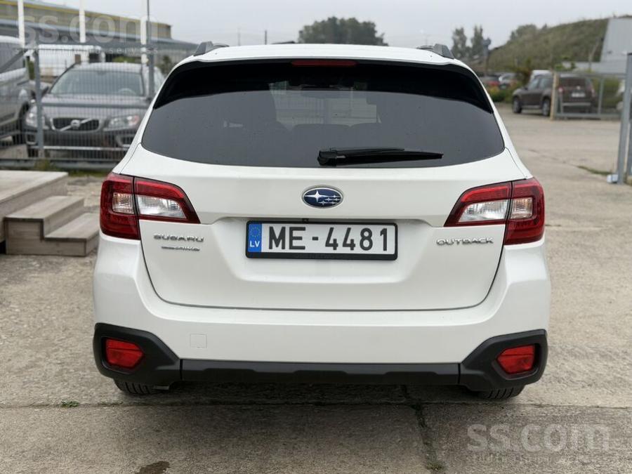 White Subaru Outback 2019 in Riga, with an engine capacity of 2.50 L and mileage of 107 thousand km for 18500 €, photo 20 on AUTOMOTO.COM.LV