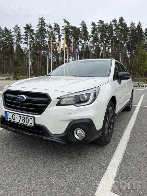 White Subaru Outback 2019 in Riga, with an engine capacity of 2.50 L and mileage of 115 thousand km for 19000 €, photo 1 on AUTOMOTO.COM.LV