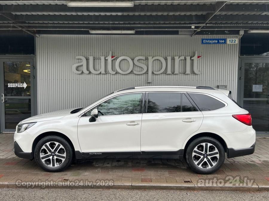 White Subaru Outback 2020 in Tallinn, with an engine capacity of 2.50 L and mileage of 102 thousand km for 19990 €, photo 3 on AUTOMOTO.COM.LV