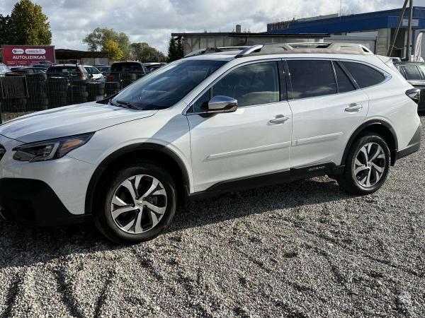 White Subaru Outback 2020 in Kretinga, with an engine capacity of 2.50 L and mileage of 28 thousand km for 23499 €, photo 7 on AUTOMOTO.COM.LV