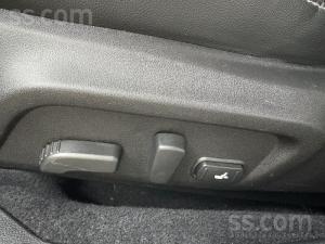 White Subaru Outback 2021 in Riga, with an engine capacity of 2.50 L and mileage of 190 thousand km for 17500 €, photo 12 on AUTOMOTO.COM.LV