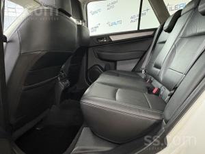 White Subaru Outback 2021 in Riga, with an engine capacity of 2.50 L and mileage of 190 thousand km for 17500 €, photo 25 on AUTOMOTO.COM.LV