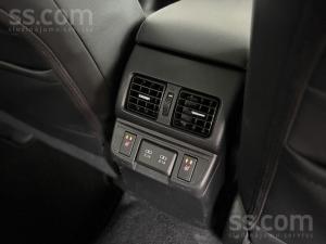 White Subaru Outback 2021 in Riga, with an engine capacity of 2.50 L and mileage of 190 thousand km for 17500 €, photo 26 on AUTOMOTO.COM.LV