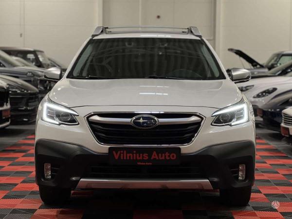 White Subaru Outback 2022 in Vilnius, with an engine capacity of 2.39 L and mileage of 76 thousand km for 26490 €, photo 2 on AUTOMOTO.COM.LV