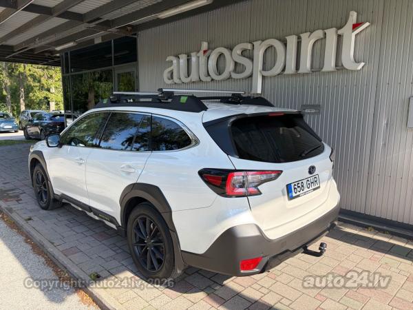 White Subaru Outback 2022 in Tallinn, with an engine capacity of 2.50 L and mileage of 145 thousand km for 23490 €, photo 4 on AUTOMOTO.COM.LV