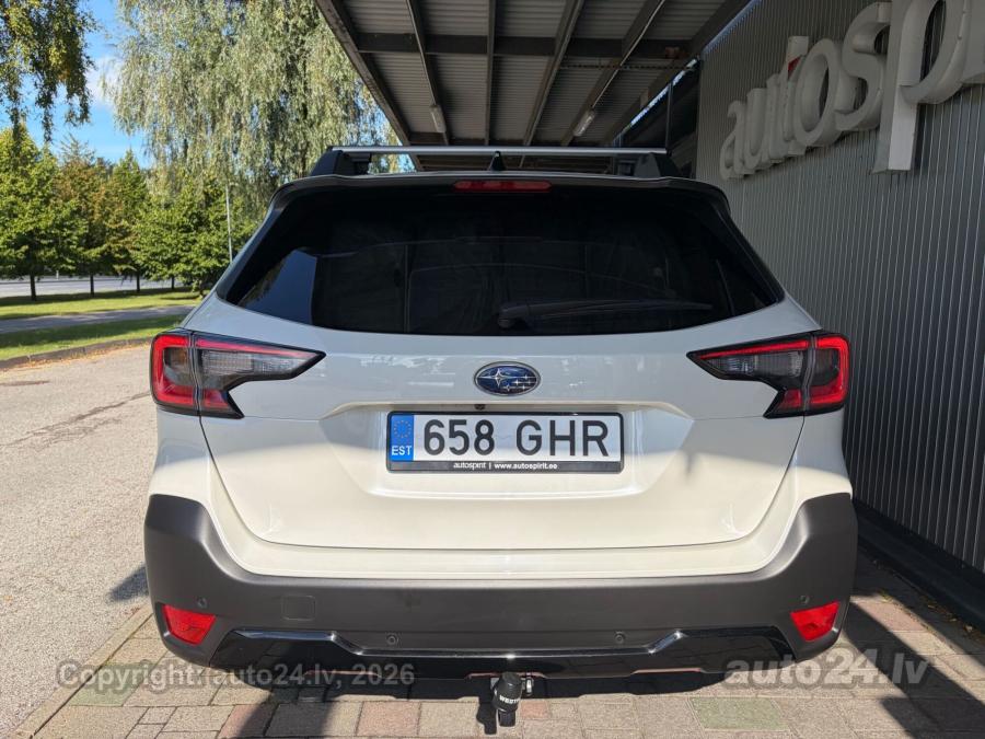 White Subaru Outback 2022 in Tallinn, with an engine capacity of 2.50 L and mileage of 145 thousand km for 23490 €, photo 6 on AUTOMOTO.COM.LV