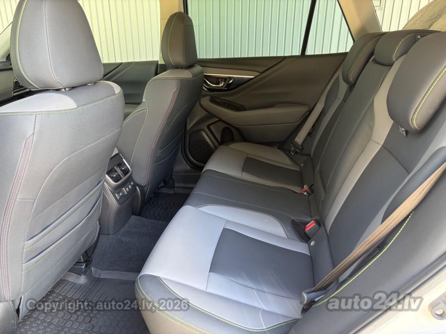 White Subaru Outback 2022 in Tallinn, with an engine capacity of 2.50 L and mileage of 145 thousand km for 23490 €, photo 8 on AUTOMOTO.COM.LV