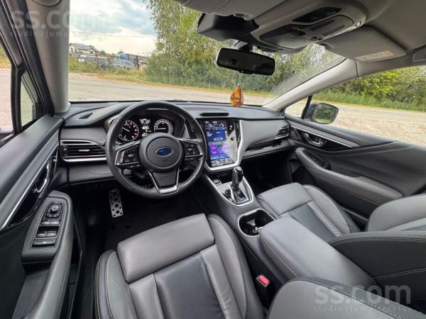 White Subaru Outback 2022 in Riga, with an engine capacity of 2.50 L and mileage of 187 thousand km for 19900 €, photo 8 on AUTOMOTO.COM.LV