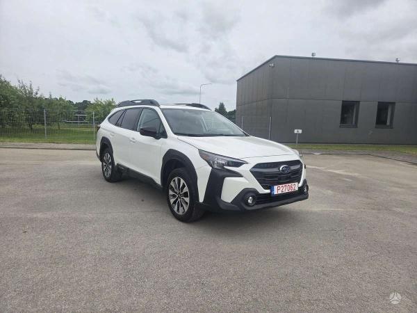 White Subaru Outback 2023 in Klaipeda, with an engine capacity of 2.50 L and mileage of 25 thousand km for 25700 €, photo 6 on AUTOMOTO.COM.LV
