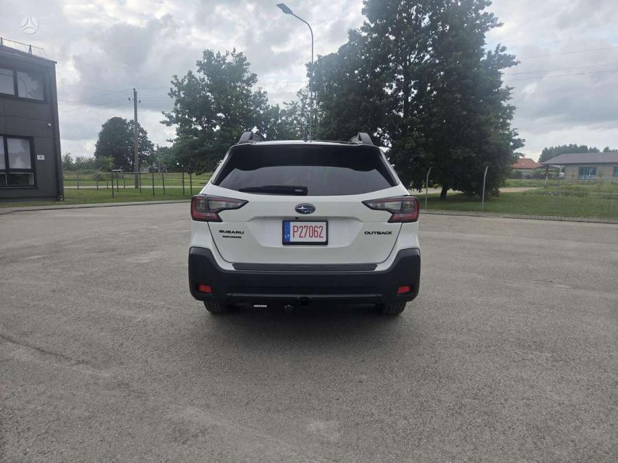 White Subaru Outback 2023 in Klaipeda, with an engine capacity of 2.50 L and mileage of 25 thousand km for 25700 €, photo 9 on AUTOMOTO.COM.LV