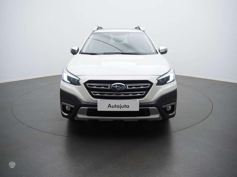 White Subaru Outback 2023 in Vilnius, with an engine capacity of 2.50 L and mileage of 149 thousand km for 25600 €, photo 3 on AUTOMOTO.COM.LV