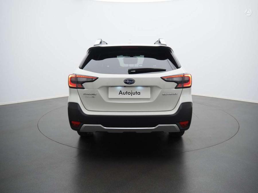 White Subaru Outback 2023 in Vilnius, with an engine capacity of 2.50 L and mileage of 149 thousand km for 25600 €, photo 6 on AUTOMOTO.COM.LV
