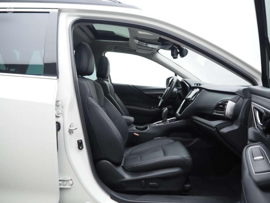 White Subaru Outback 2023 in Vilnius, with an engine capacity of 2.50 L and mileage of 149 thousand km for 25600 €, photo 10 on AUTOMOTO.COM.LV
